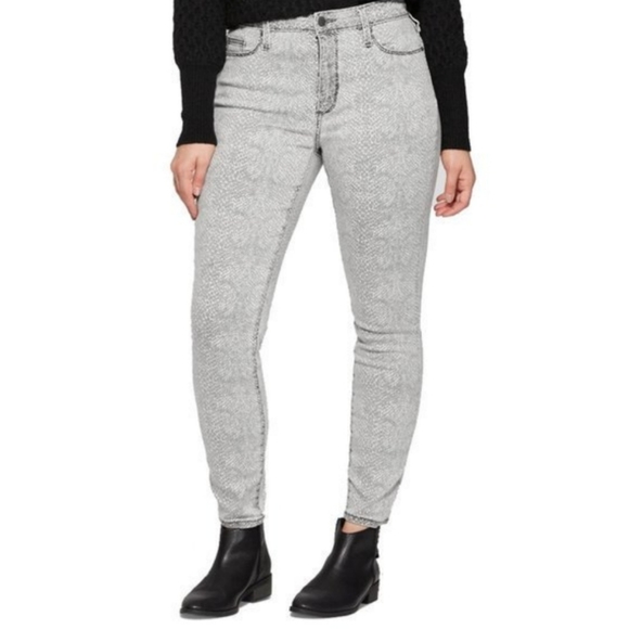 Universal Thread | Jeans | Universal Thread Skinny Jean Snakeskin Light ...